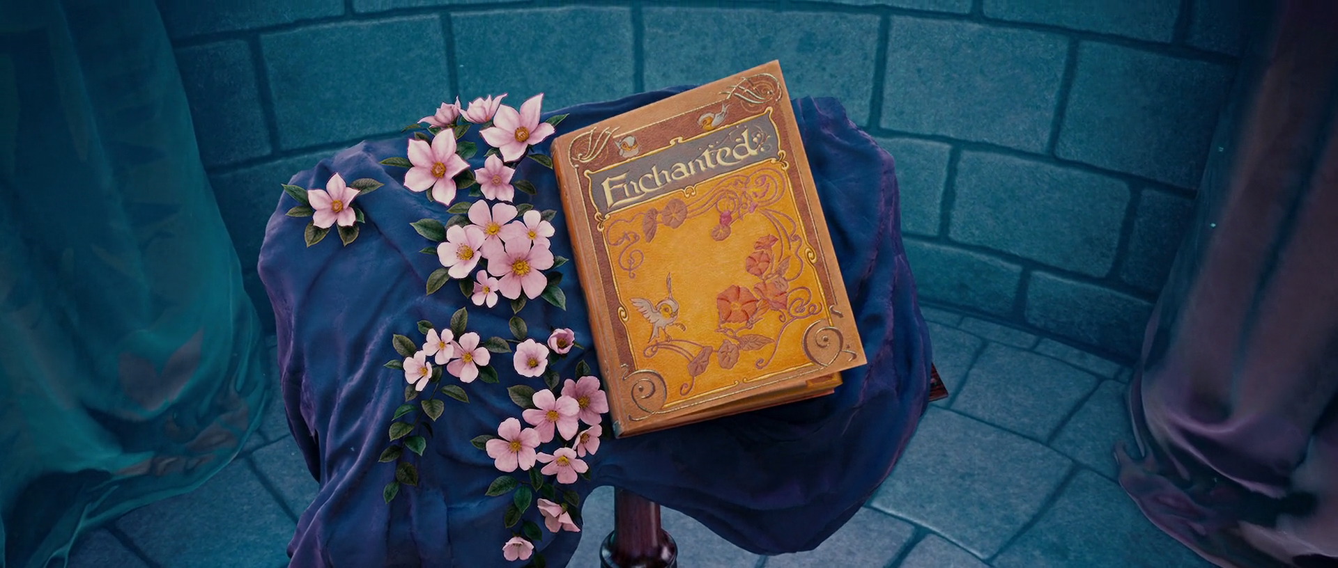 Enchanted (2007) | Screencaps.US